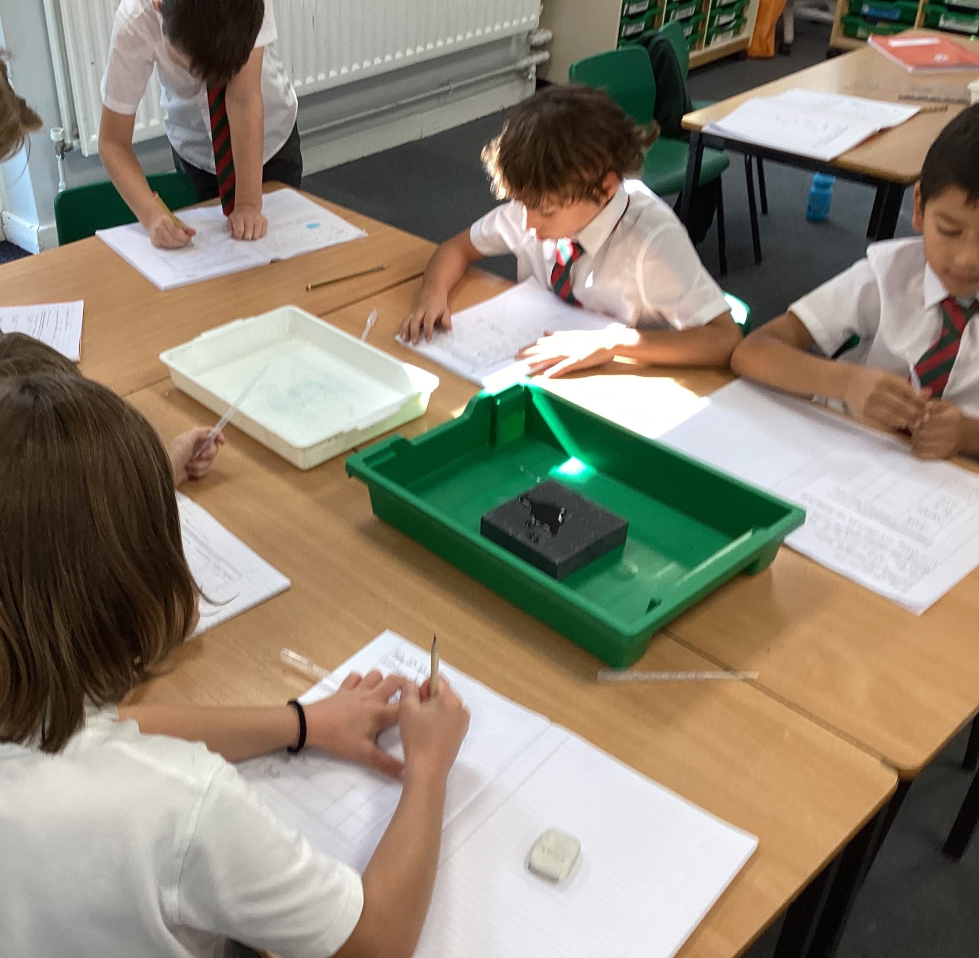 Investigating rocks in Year 3