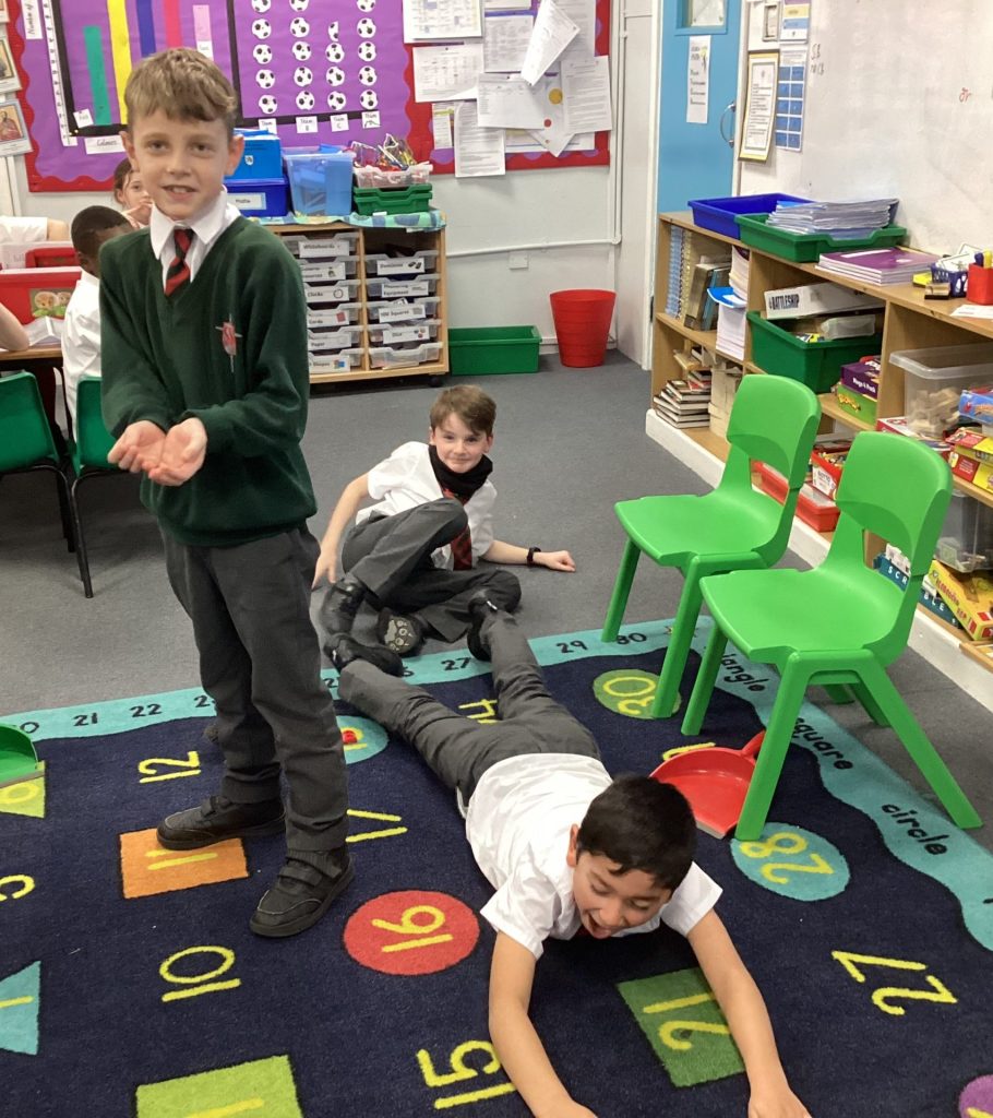 Writing a dialogue between characters