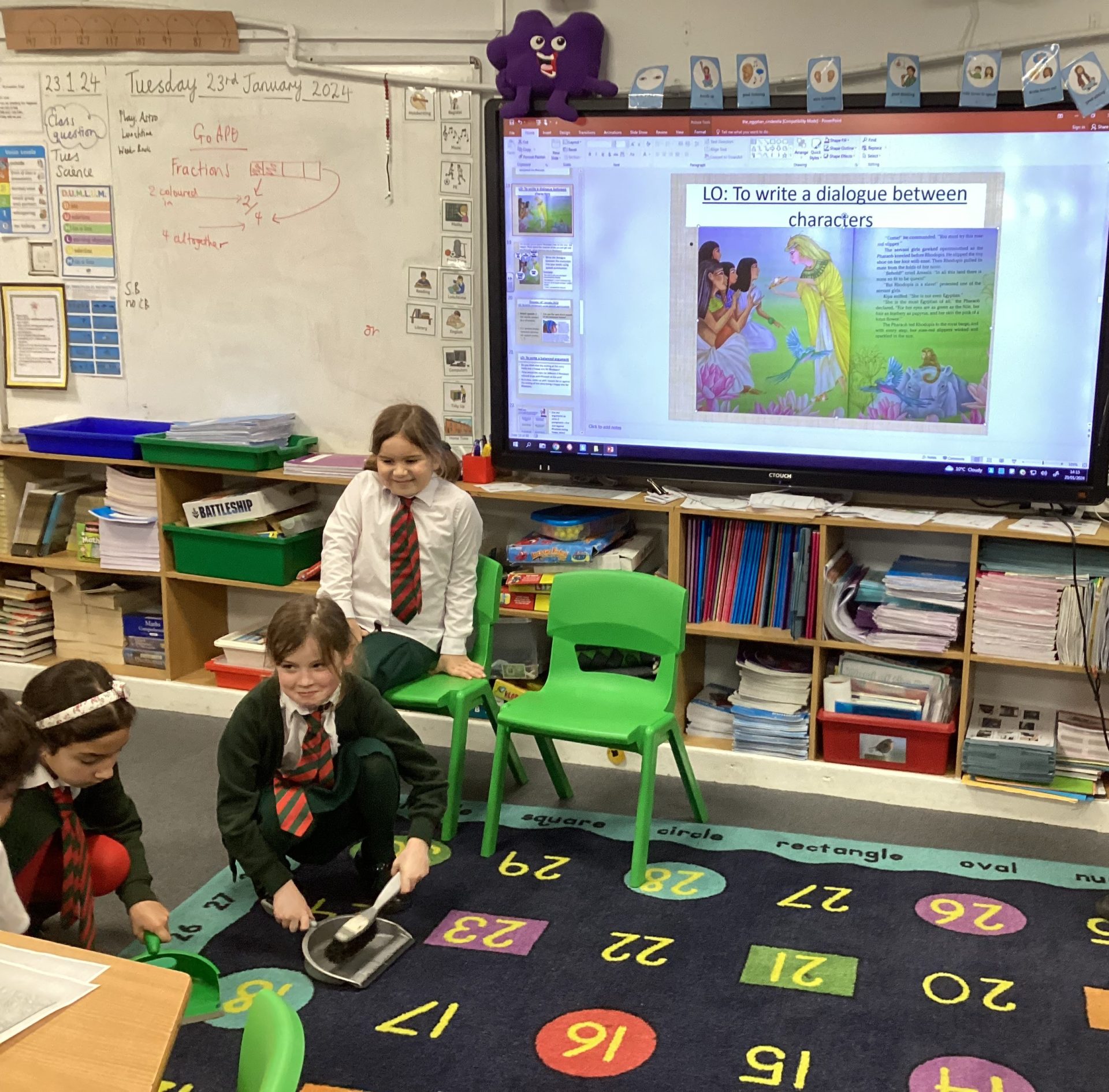 Writing a dialogue between characters